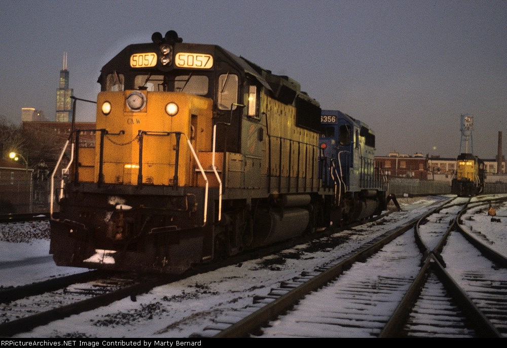 C&NW 5057 in the Potato Yard with the Sears Tower to the Right